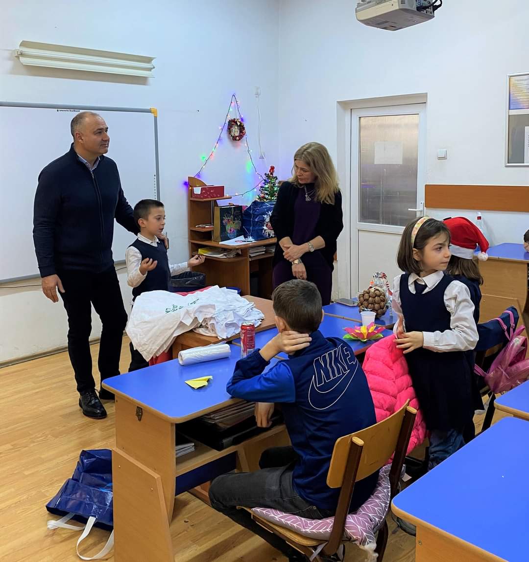 ”Fii ECO, fii COOL”! Elevii din ciclurile primare și gimnaziale au fost ...