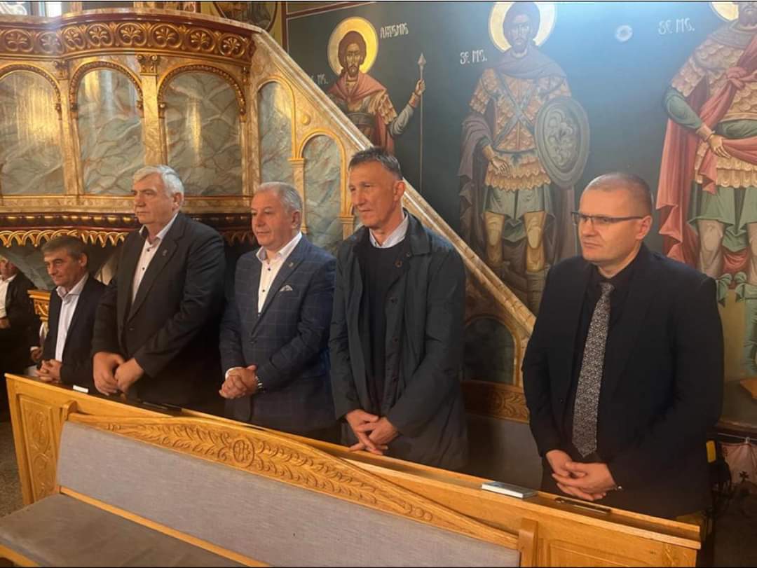 Emil Radu Moldovan prezent la hramul Bisericii "Sfântul Dimitrie" din ...